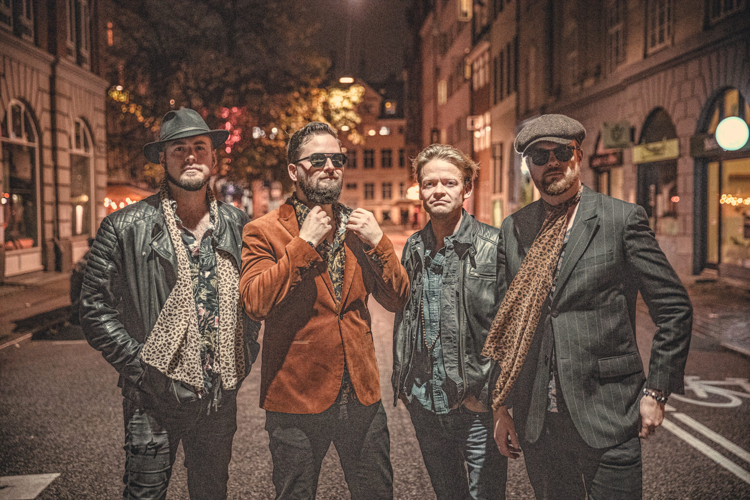 FREDDY AND THE PHANTOMS – Mighty Music